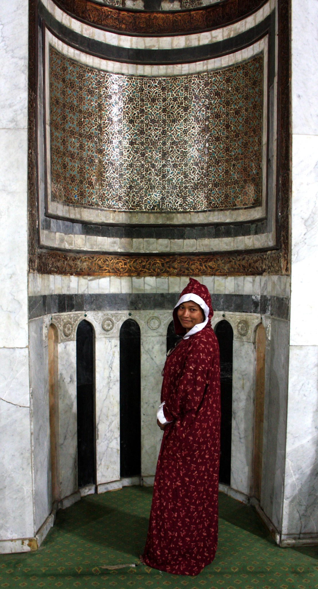 Mihrab in the main prayer hall of the Al-Azhar Mosque – Rainer Ebert
