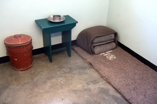 Robben Island Prison Cell LOOK | A Closer Look At Nelson Mandela's
