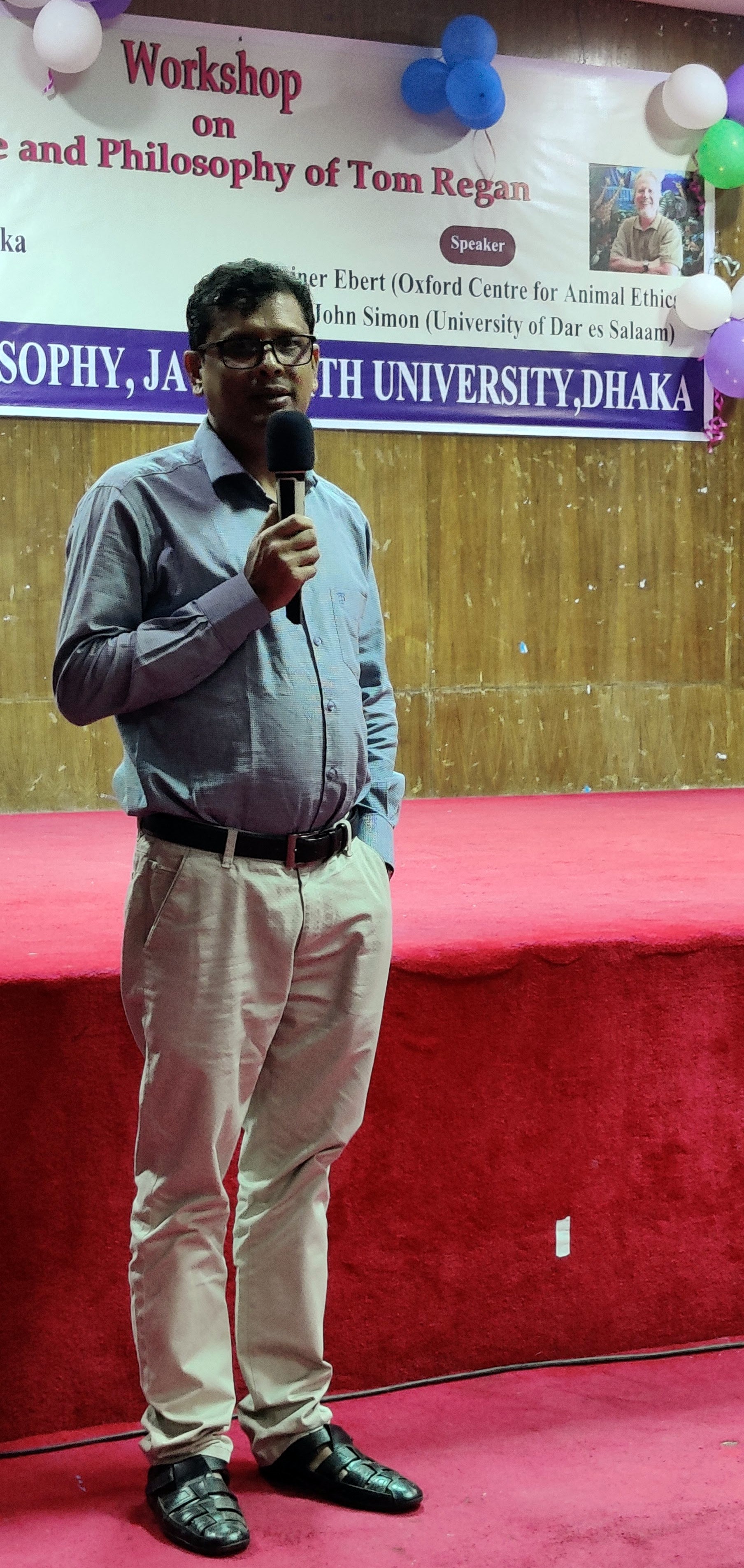 Jagannath University students discuss the philosophy of animal rights – Rainer Ebert